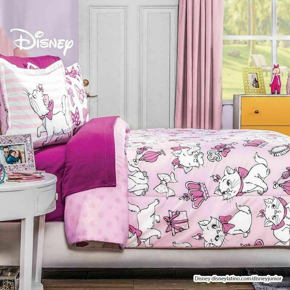 Intima Hogar | Bedding | Disney Kitten Marie Reversible Comforter Set ...
